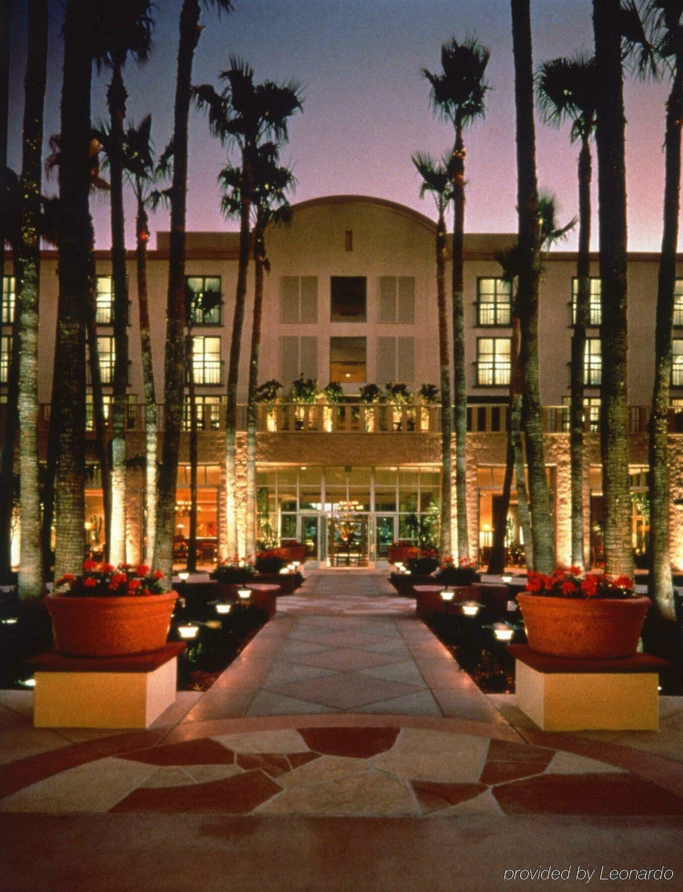 HOTEL TEMPE MISSION PALMS, TEMPE