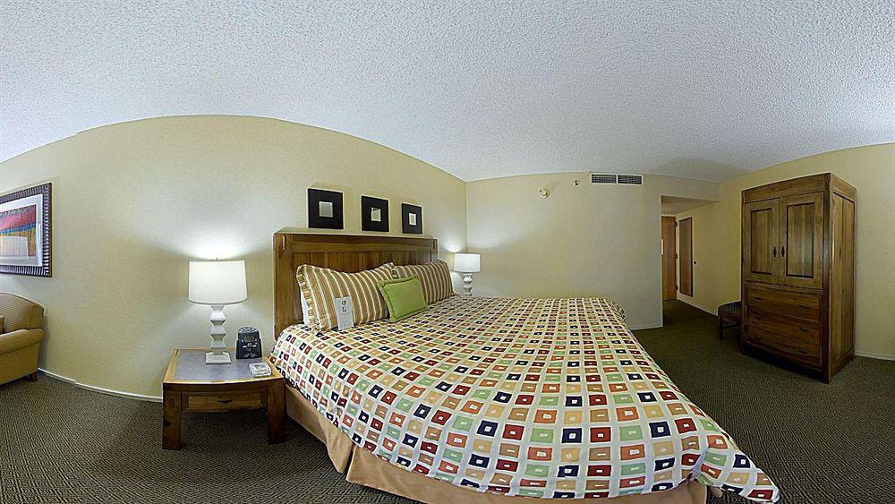 HOTEL TEMPE MISSION PALMS, TEMPE